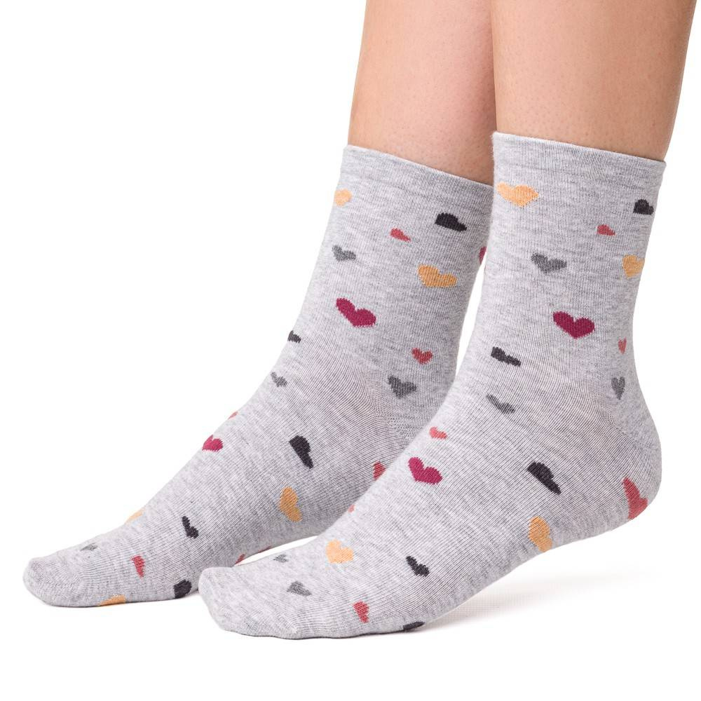 Skarpetki damskie w serduszka Steven 099 DR868 | Atrakcyjna